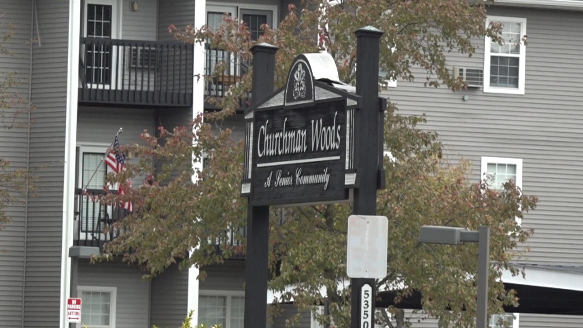 Beech Grove medic recognizes woman's hand signal for 'help' | khou.com