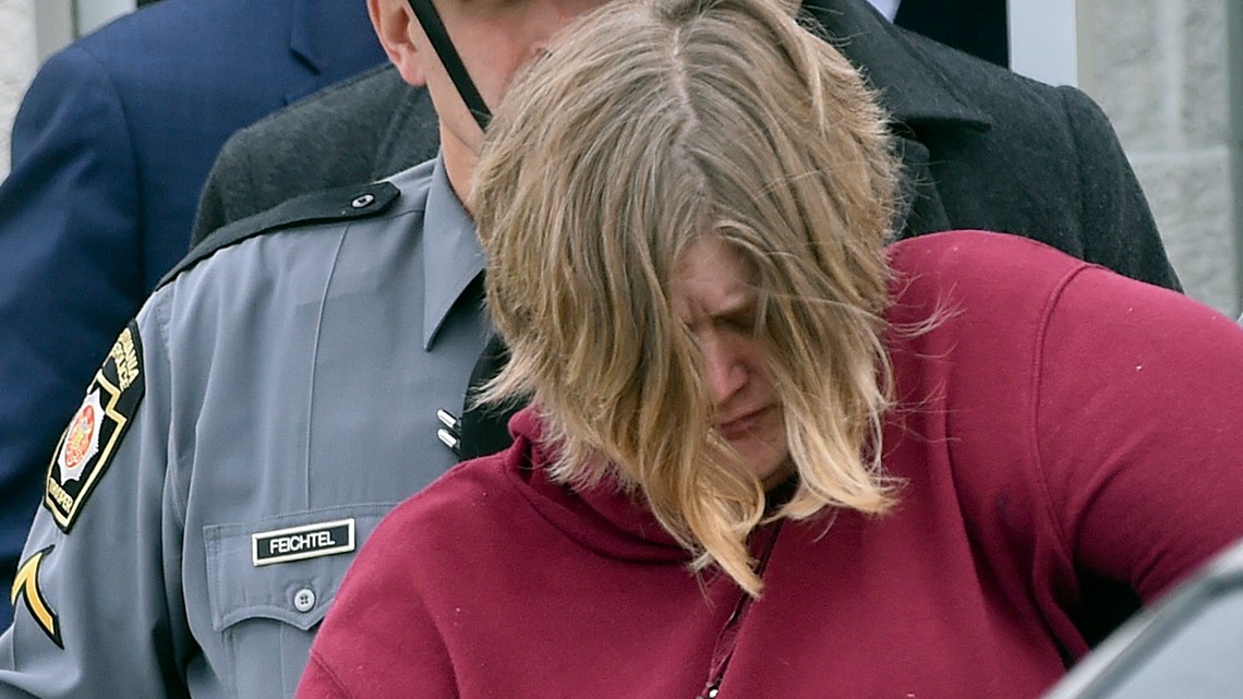 Mom accused of murder after 2 young kids found hanging in home | khou.com