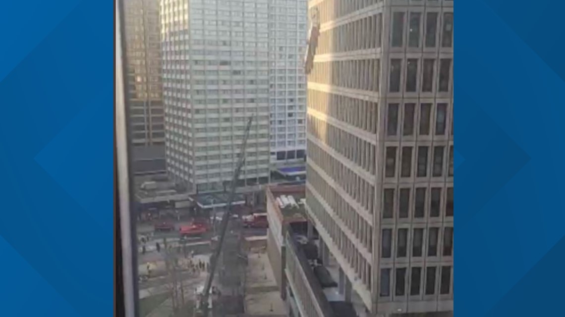 2 workers dangling from scaffolding at BGE Building in Baltimore | khou.com