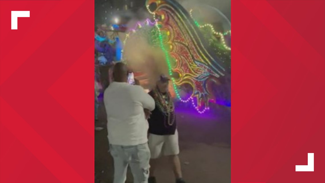Float catches fire during Orpheus parade | khou.com