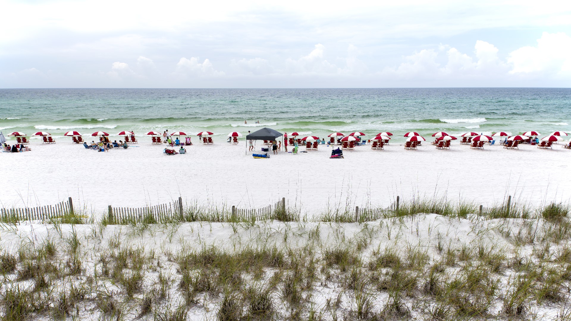 Texas parents arrested in Florida for leaving infant alone on beach ...