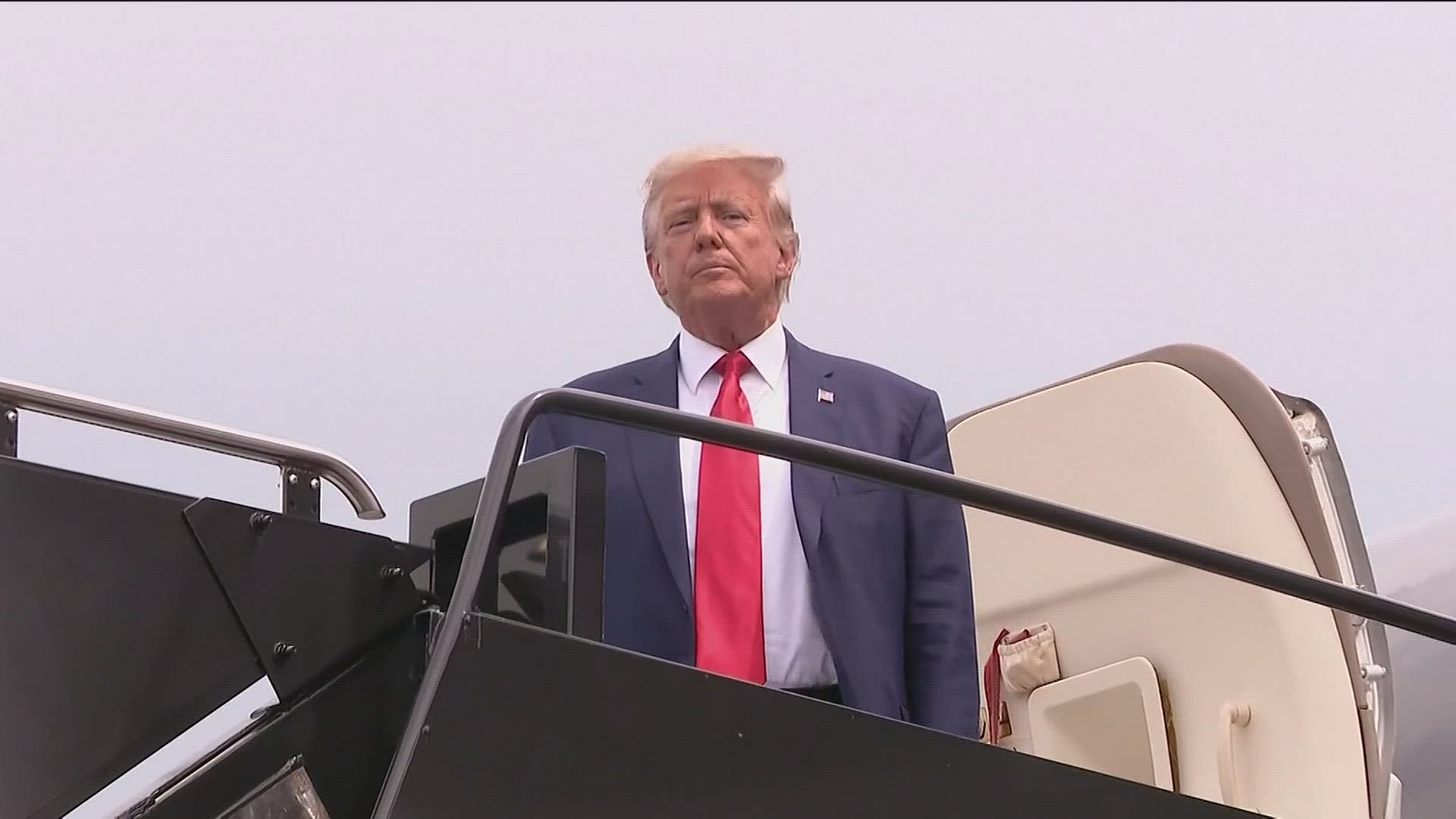 Donald Trump pleads not guilty Georgia case arraignment waived | khou.com