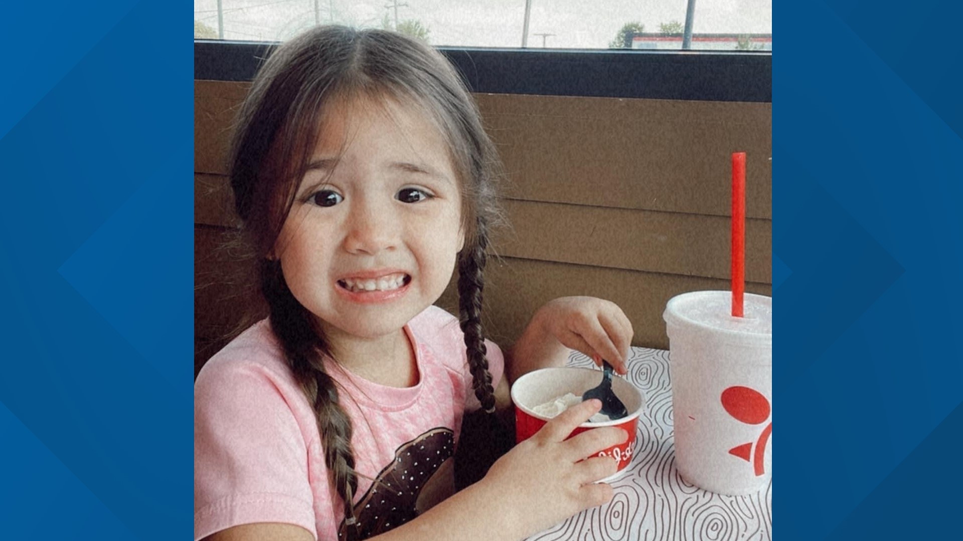 Newnan Chick-fil-A worker Mia saved choking girl's life | khou.com